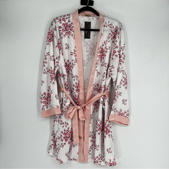 Morgan Lane | Intimates & Sleepwear | Nwt Morgan Lane X Fabfitfun White ...